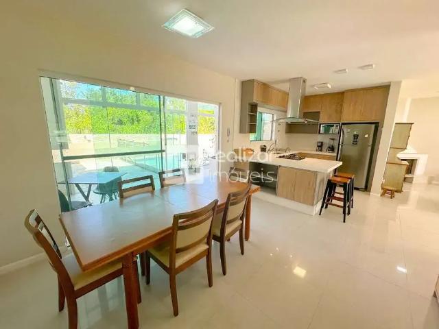 Casa / Sobrado em Condomínio para Locação em Florianópolis/SC Ponta das Canas 4 Quartos