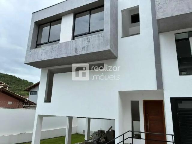 Casa / Sobrado em Condomínio para Locação em Florianópolis/SC Rio Tavares 3 Quartos