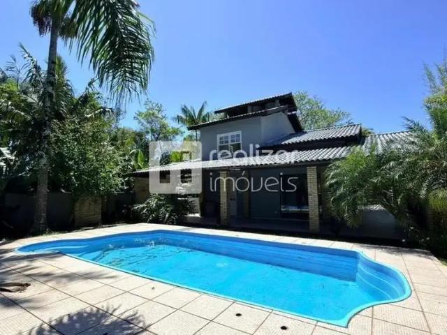 Casa / Sobrado em Condomínio para Locação em Florianópolis/SC Rio Tavares 3 Quartos