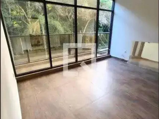 Casa / Sobrado em Condomínio para Locação em Florianópolis/SC Rio Tavares 4 Quartos