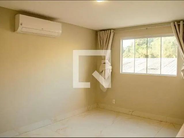 Casa / Sobrado em Condomínio para Locação em Goiânia/GO Jardim Novo Mundo 3 Quartos