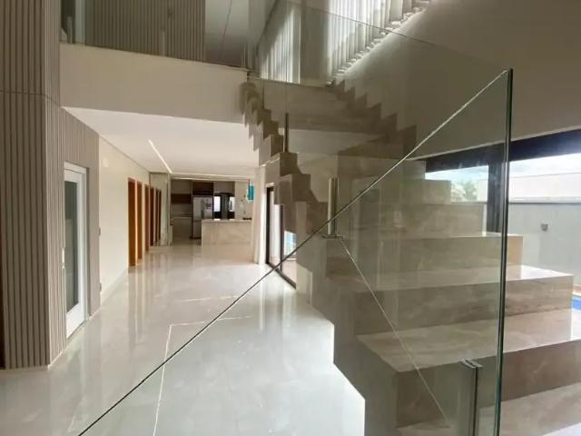 Casa / Sobrado em Condomínio para Locação em Goiânia/GO Residencial Goiânia Golfe Clube 4 Quartos