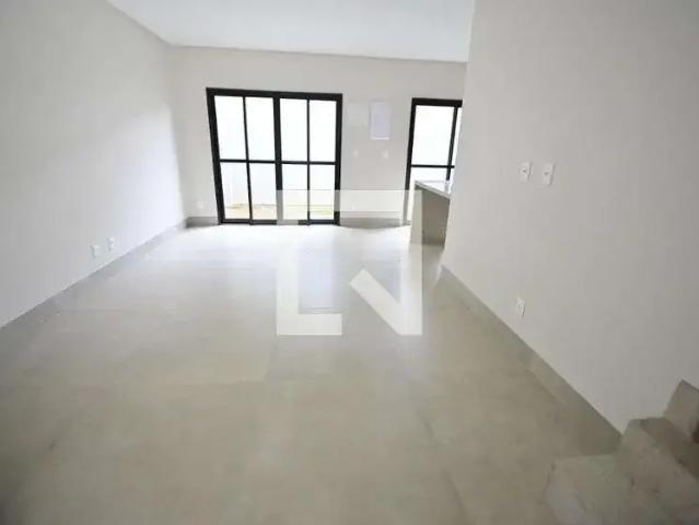 Casa / Sobrado em Condomínio para Locação em Goiânia/GO Vila Rosa 3 Quartos