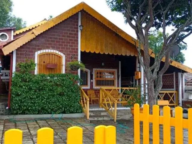Casa / Sobrado em Condomínio para Locação em Gravatá/PE Alpes Suiços 5 Quartos