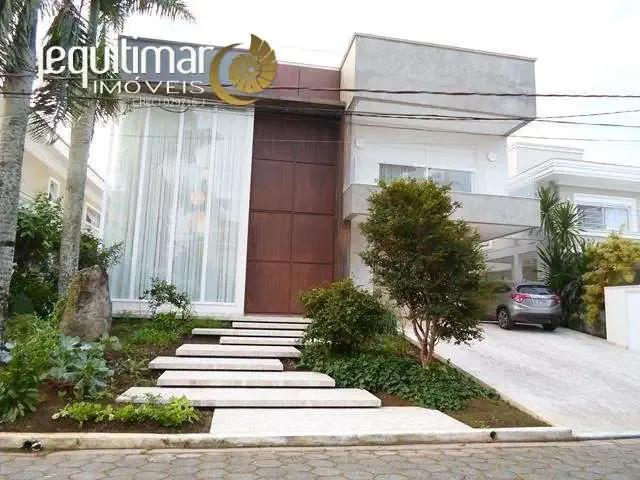 Casa / Sobrado em Condomínio para Locação em Guarujá/SP Enseada 6 Quartos