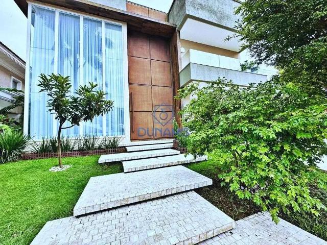 Casa / Sobrado em Condomínio para Locação em Guarujá/SP Enseada 8 Quartos