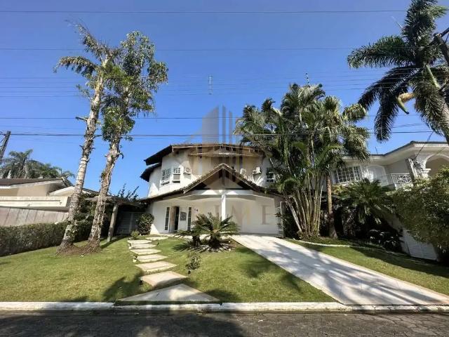 Casa / Sobrado em Condomínio para Locação em Guarujá/SP Jardim Acapulco 5 Quartos