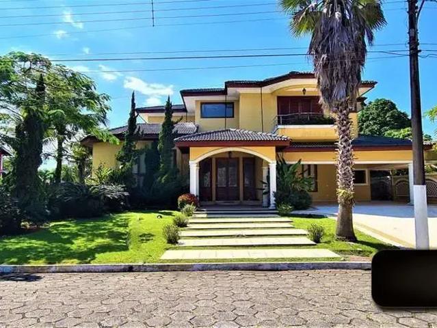 Casa / Sobrado em Condomínio para Locação em Guarujá/SP Jardim Acapulco 6 Quartos
