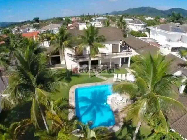 Casa / Sobrado em Condomínio para Locação em Guarujá/SP Jardim Acapulco 6 Quartos