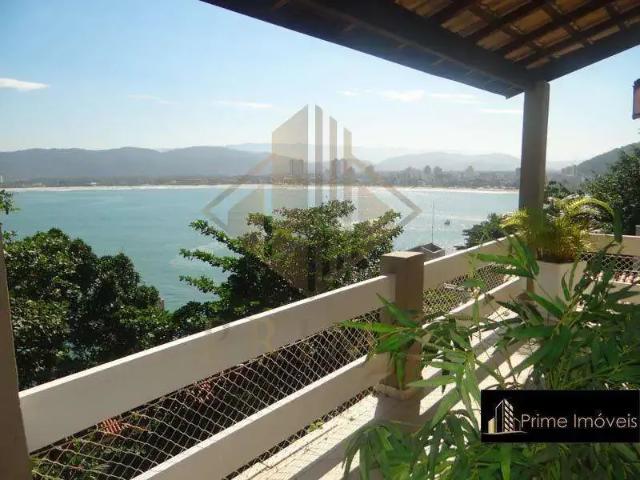 Casa / Sobrado em Condomínio para Locação em Guarujá/SP Península 3 Quartos