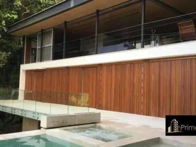 Casa / Sobrado em Condomínio para Locação em Guarujá/SP Praia de Iporanga 4 Quartos
