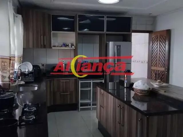 Casa / Sobrado em Condomínio para Locação em Guarulhos/SP Vila Progresso 4 Quartos