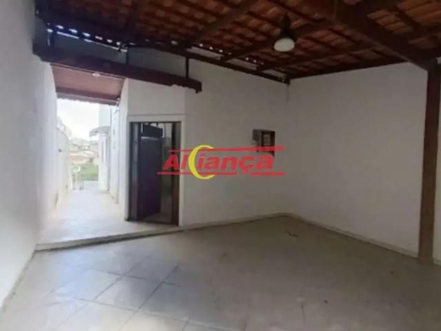 Casa / Sobrado em Condomínio para Locação em Guarulhos/SP Vila Rio de Janeiro 3 Quartos