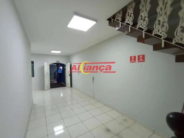 Casa / Sobrado em Condomínio para Locação em Guarulhos/SP Centro 4 Quartos