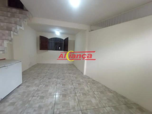Casa / Sobrado em Condomínio para Locação em Guarulhos/SP Cidade Parque Alvorada 4 Quartos