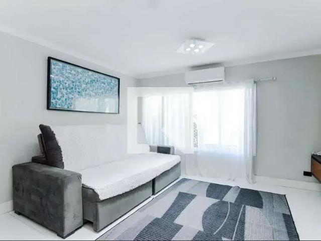 Casa / Sobrado em Condomínio para Locação em Guarulhos/SP Jardim City 3 Quartos