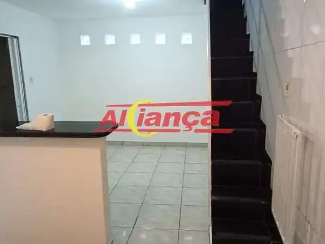 Casa / Sobrado em Condomínio para Locação em Guarulhos/SP Jardim Adriana 2 Quartos