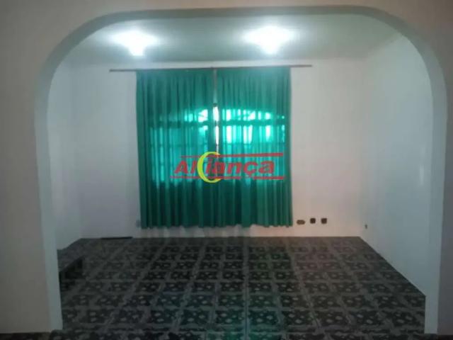 Casa / Sobrado em Condomínio para Locação em Guarulhos/SP Jardim Santa Mena 3 Quartos