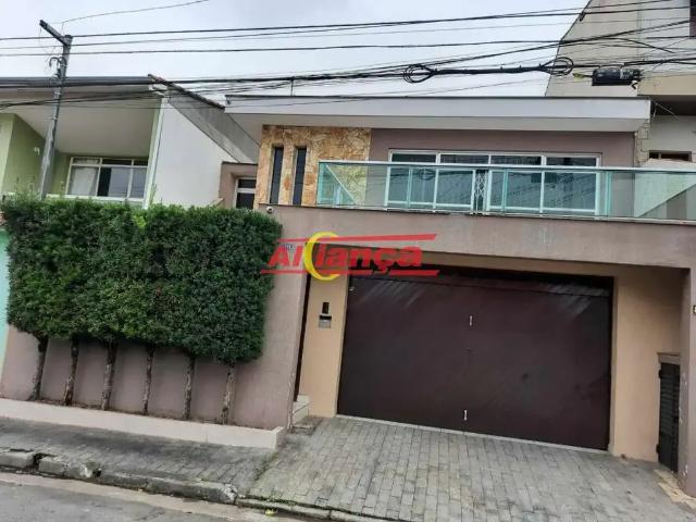 Casa / Sobrado em Condomínio para Locação em Guarulhos/SP Jardim Santa Mena 3 Quartos