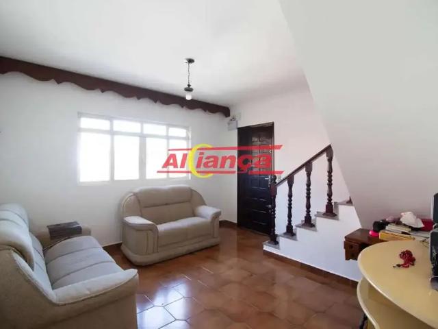Casa / Sobrado em Condomínio para Locação em Guarulhos/SP Jardim Palmira 3 Quartos