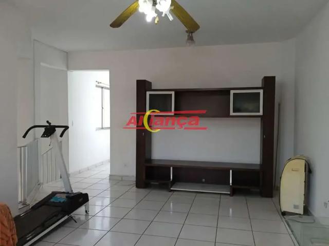 Casa / Sobrado em Condomínio para Locação em Guarulhos/SP Jardim Tranqüilidade 4 Quartos