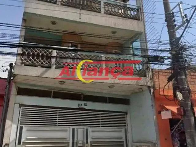 Casa / Sobrado em Condomínio para Locação em Guarulhos/SP Parque Primavera 3 Quartos