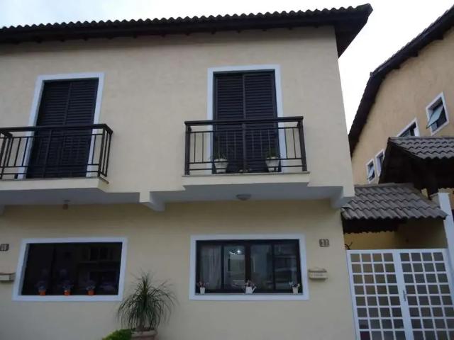 Casa / Sobrado em Condomínio para Locação em Guarulhos/SP Portal dos Gramados 3 Quartos