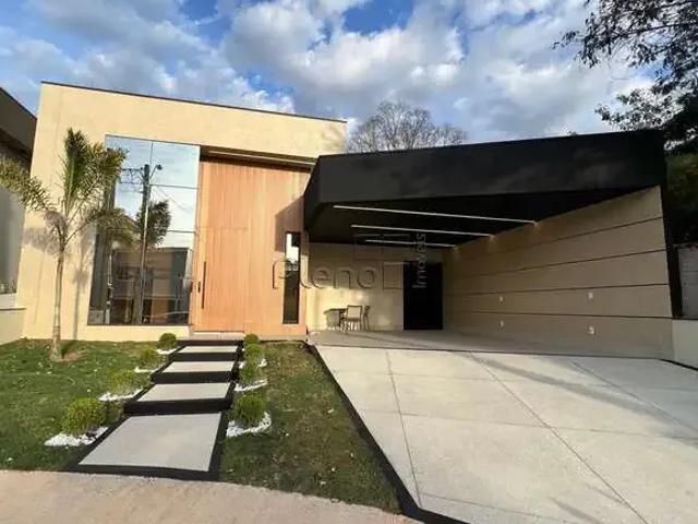 Casa / Sobrado em Condomínio para Locação em Indaiatuba/SP Colinas de Indaiatuba 3 Quartos