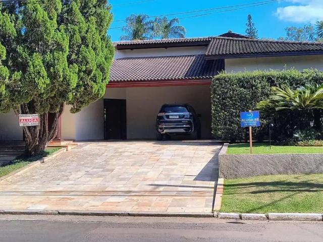 Casa / Sobrado em Condomínio para Locação em Indaiatuba/SP Helvétia Country 4 Quartos