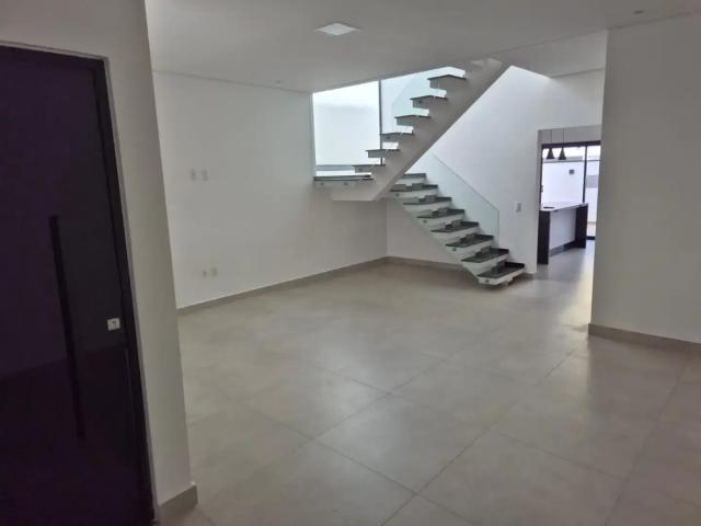 Casa / Sobrado em Condomínio para Locação em Indaiatuba/SP Jardim Park Real 3 Quartos