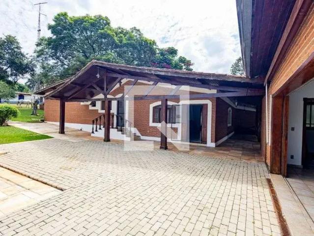 Casa / Sobrado em Condomínio para Locação em Indaiatuba/SP Parque São Lourenço 4 Quartos