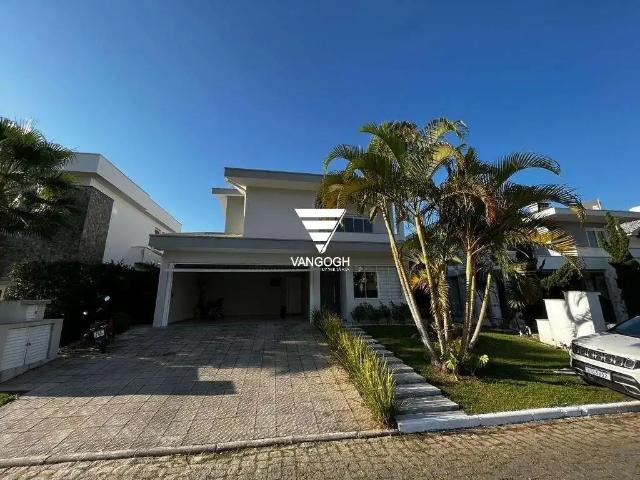 Casa / Sobrado em Condomínio para Locação em Itajaí/SC Praia Brava 4 Quartos