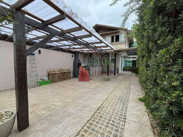 Casa / Sobrado em Condomínio para Locação em Itajaí/SC Praia Brava 3 Quartos