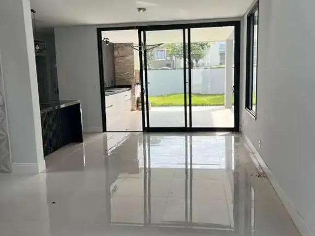 Casa / Sobrado em Condomínio para Locação em Itupeva/SP Mina 3 Quartos