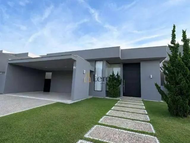 Casa / Sobrado em Condomínio para Locação em Itu/SP Bairro do Pinheiro 3 Quartos