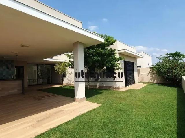 Casa / Sobrado em Condomínio para Locação em Itu/SP Bairro do Pinheiro 3 Quartos