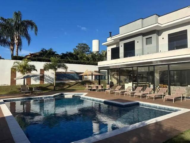 Casa / Sobrado em Condomínio para Locação em Itu/SP Parque Village Castelo 5 Quartos
