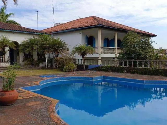 Casa / Sobrado em Condomínio para Locação em Jandira/SP Chácaras do Peroba 4 Quartos