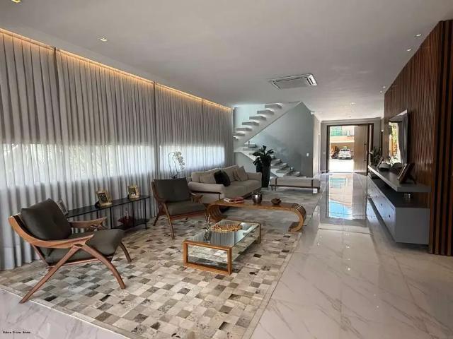 Casa / Sobrado em Condomínio para Locação em Jandira/SP Jardim do Golf I 4 Quartos