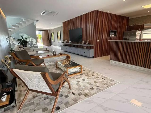 Casa / Sobrado em Condomínio para Locação em Jandira/SP Jardim do Golf I 4 Quartos