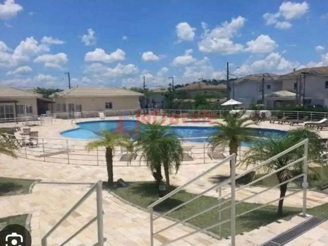 Casa / Sobrado em Condomínio para Locação em Jacareí/SP Condomínio Residence Club 3 Quartos