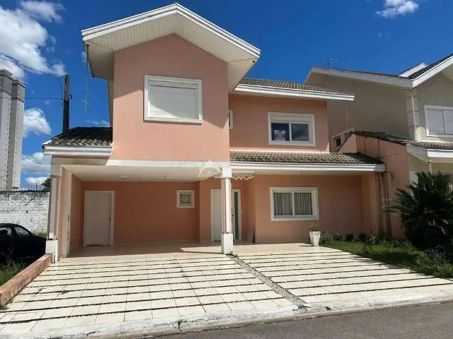 Casa / Sobrado em Condomínio para Locação em Jacareí/SP Cidade Jardim 3 Quartos