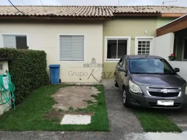 Casa / Sobrado em Condomínio para Locação em Jacareí/SP Jardim Marcondes 3 Quartos