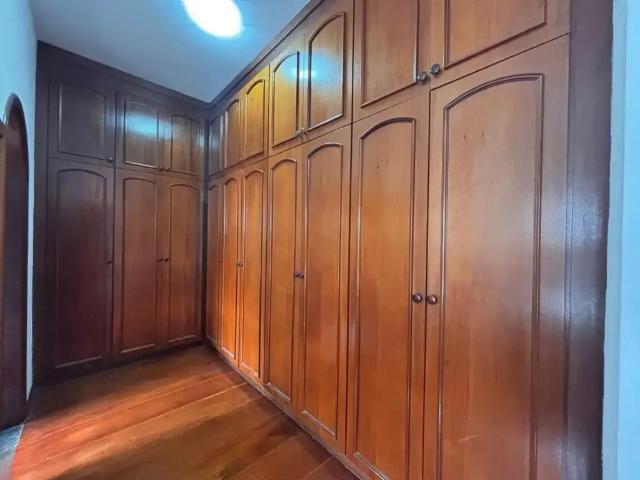 Casa / Sobrado em Condomínio para Locação em Jacareí/SP Jardim Altos de Santana I 4 Quartos