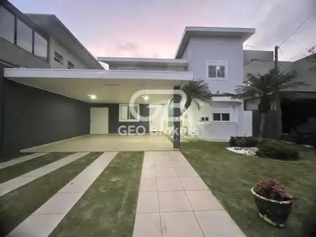 Casa / Sobrado em Condomínio para Locação em Jacareí/SP Jardim Crystal Park 3 Quartos