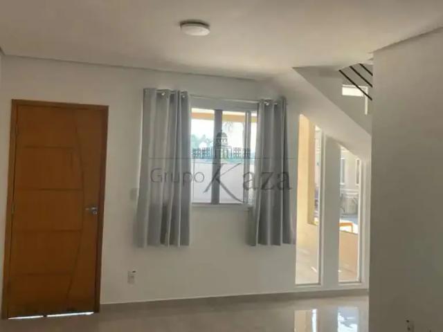 Casa / Sobrado em Condomínio para Locação em Jacareí/SP Jardim Paulistano 3 Quartos
