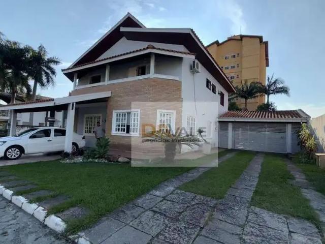 Casa / Sobrado em Condomínio para Locação em Jacareí/SP Jardim Santa Maria 4 Quartos