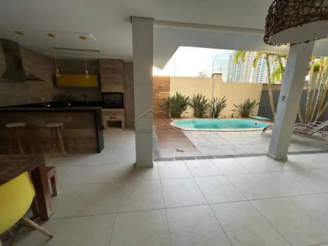 Casa / Sobrado em Condomínio para Locação em Jacareí/SP Parque Califórnia 3 Quartos
