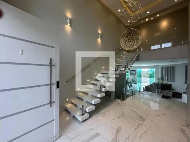 Casa / Sobrado em Condomínio para Locação em Jacareí/SP Vila Branca 5 Quartos