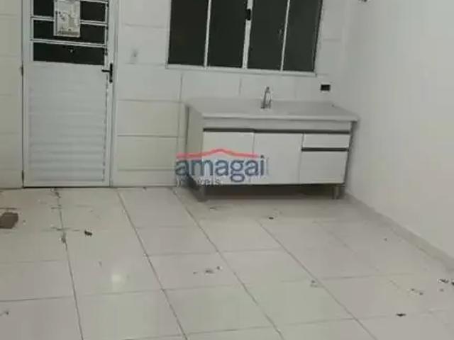 Casa / Sobrado em Condomínio para Locação em Jacareí/SP Vila Romana 2 Quartos